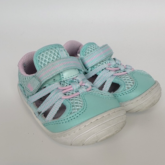 Stride Rite | Shoes | 425 Size 5 Baby Toddler Velcro Stride Rite ...